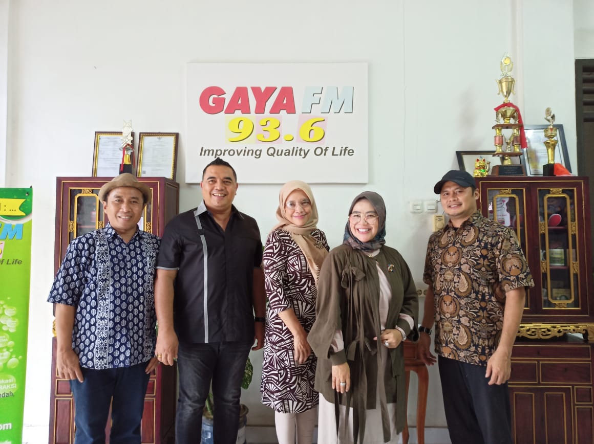 Talkshow Radio 93.6 Gaya FM, Bekasi | Komisi Informasi Provinsi Jawa Barat